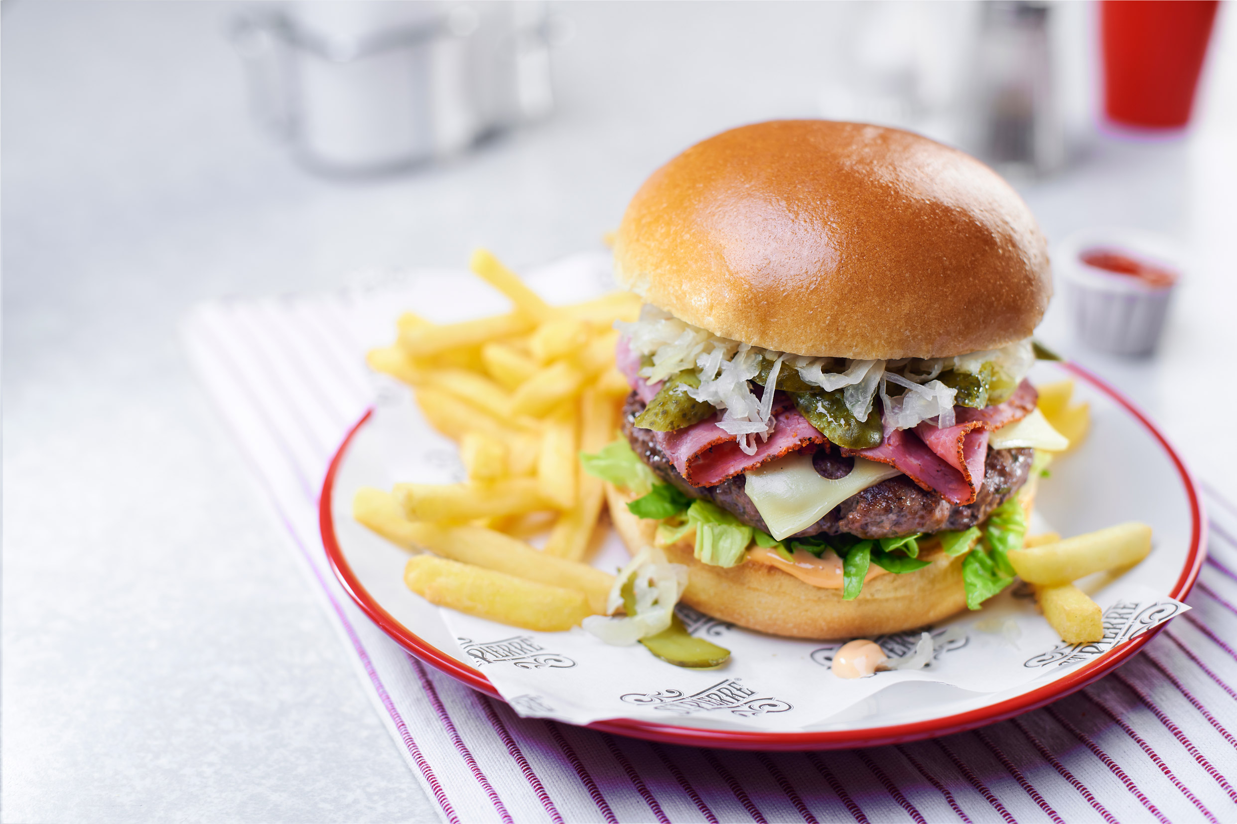 New York Deli Style Burgers – St Pierre USA